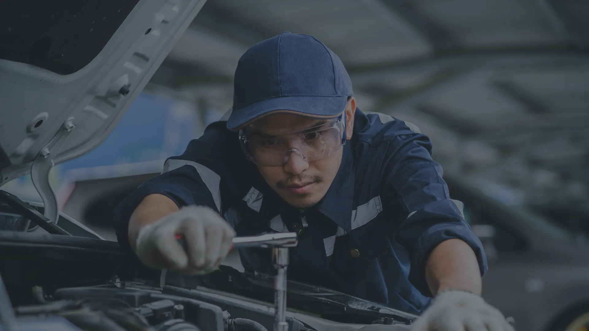 Signs You Need to Take Your Car to the Mechanic Fast